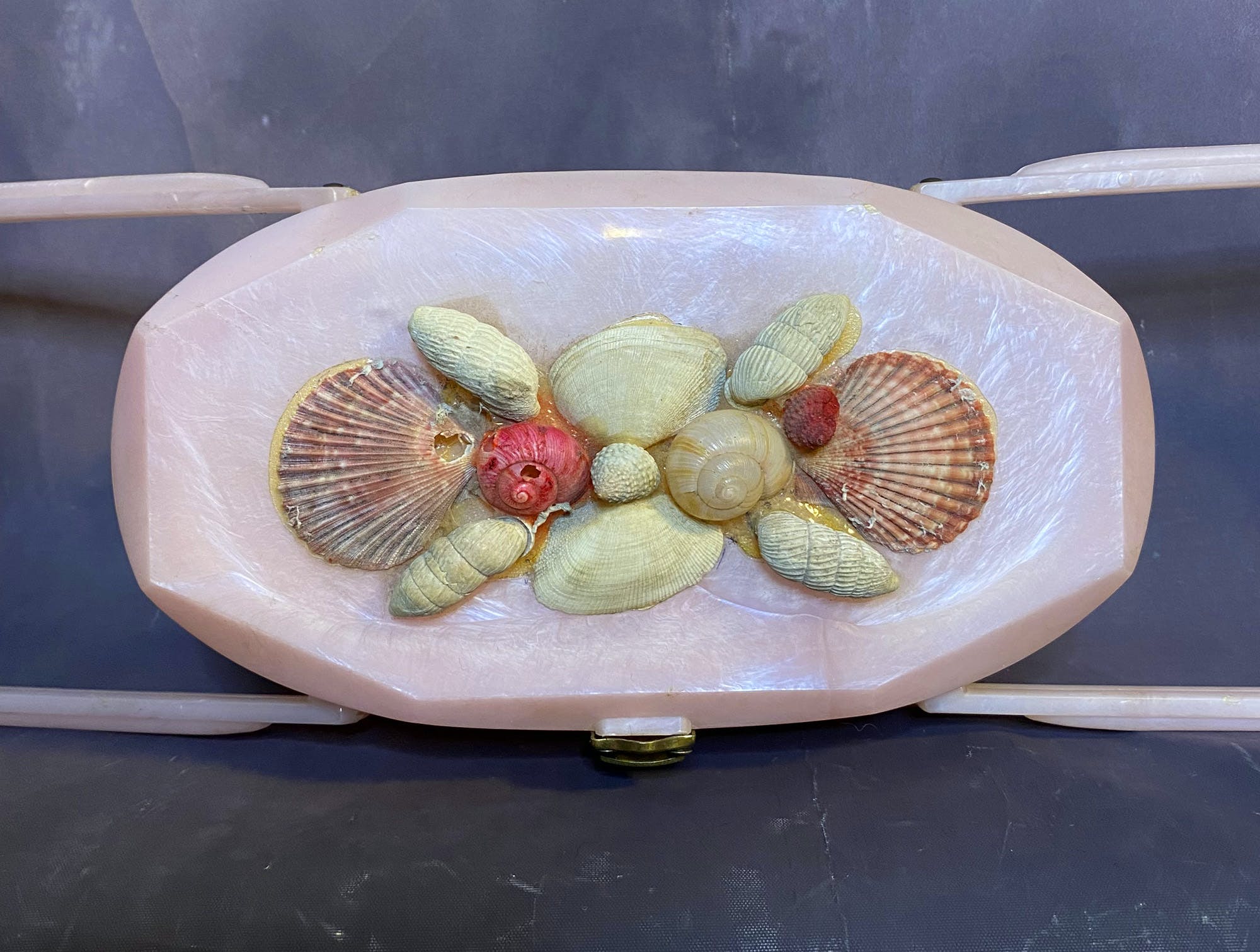 Vintage 50's Pink Plastic Box Purse with Sea Shells | Shop THRILLING