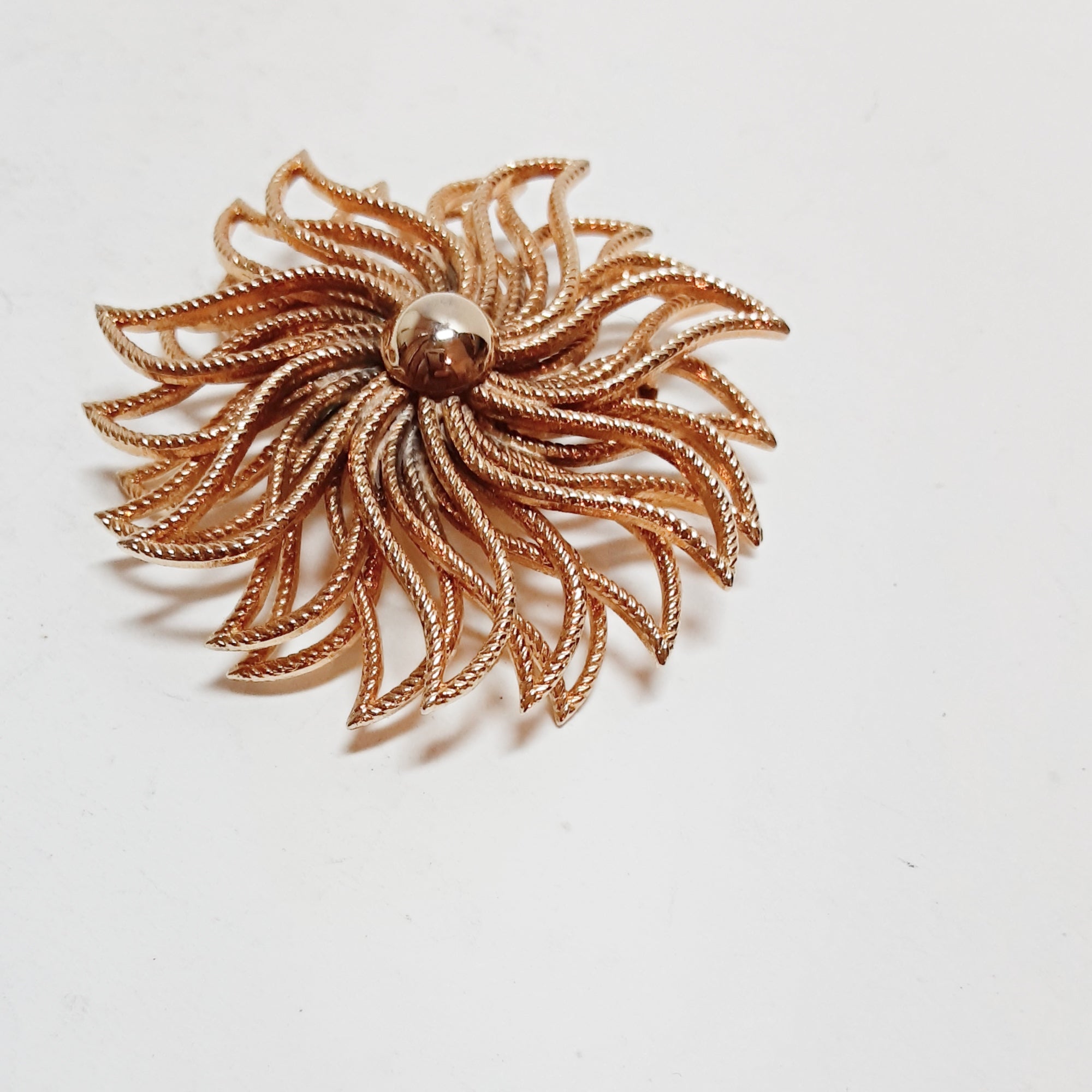 Vintage Brooch Goldtone Swirly Comet Flower Pin | Shop THRILLING