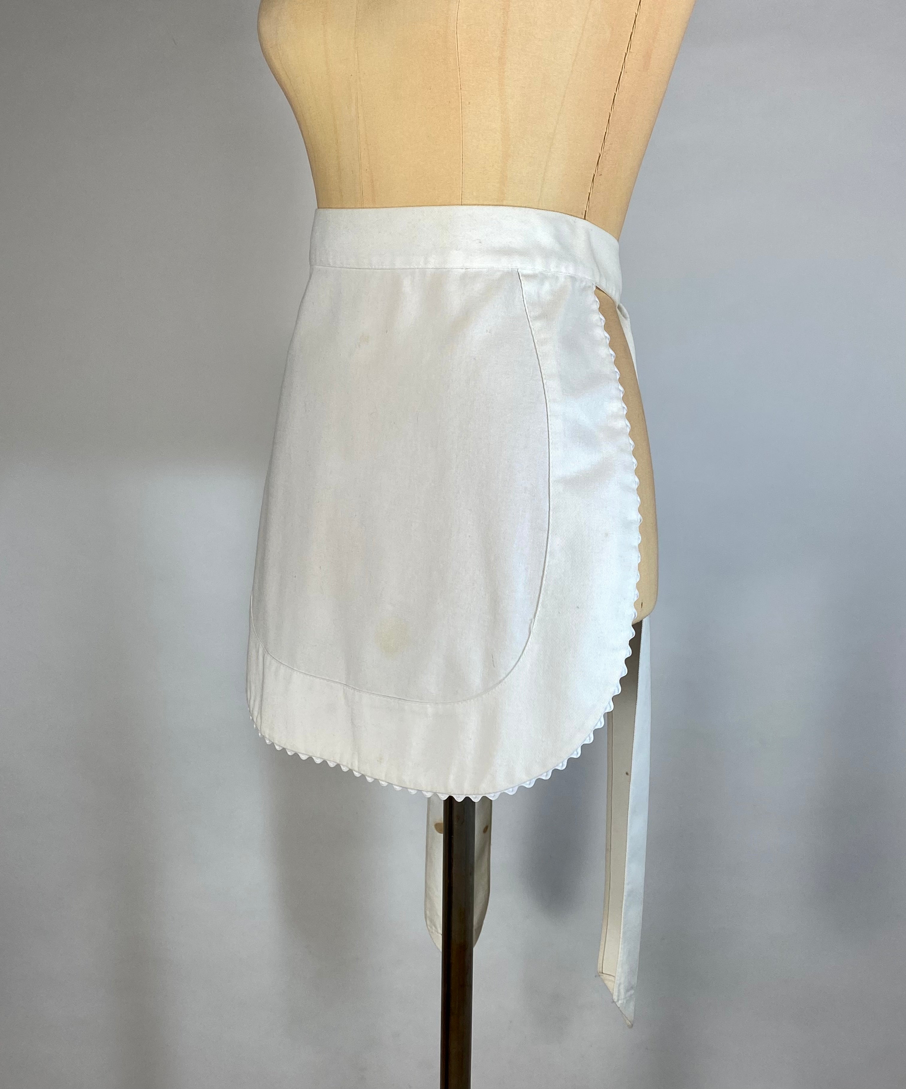 Vintage 50s Little White Cotton Half Apron With Rick-rack Trim | Shop ...