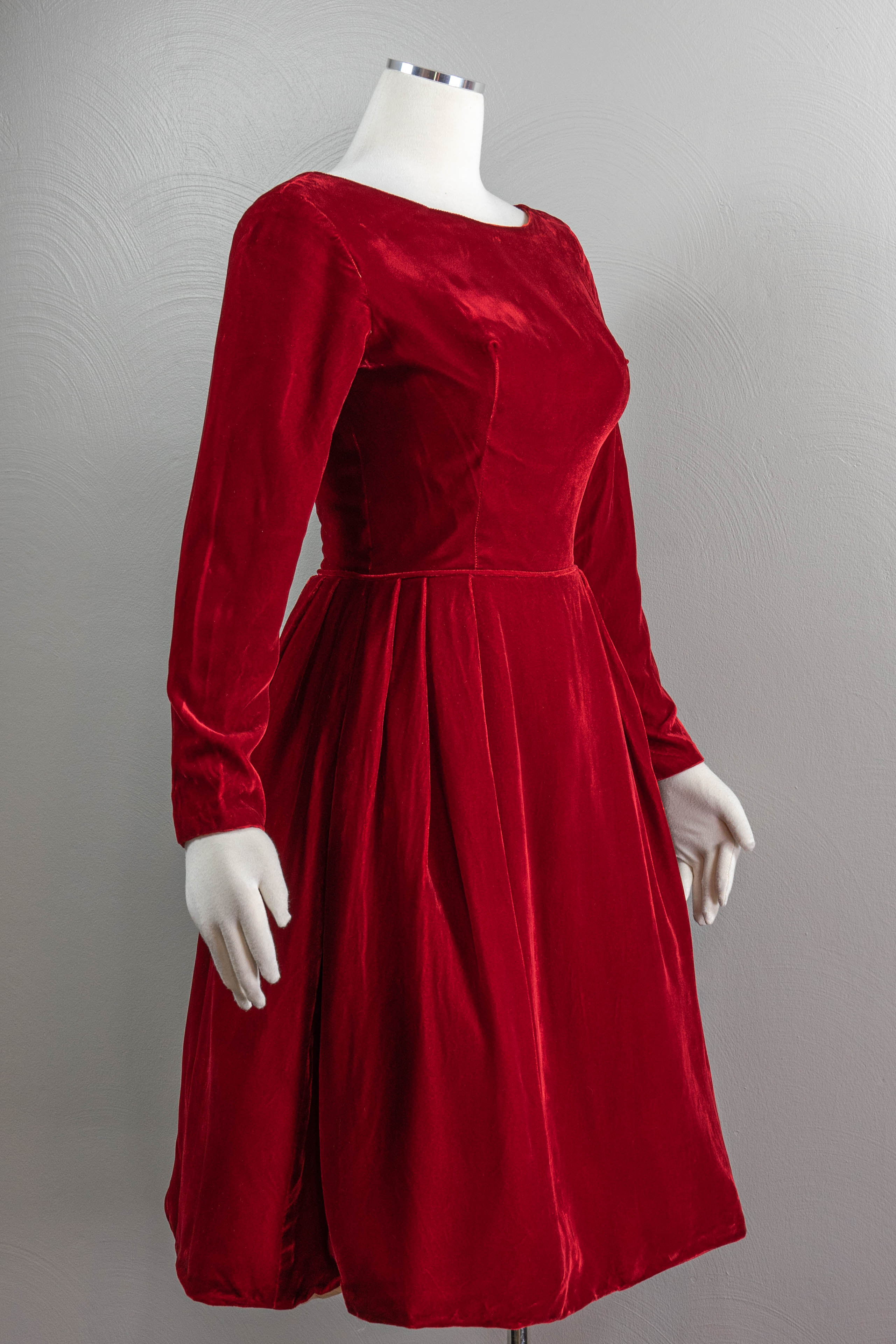 Vintage 50s/60s Sumptuous Red Velvet Party Dress Full Skirt | Shop ...