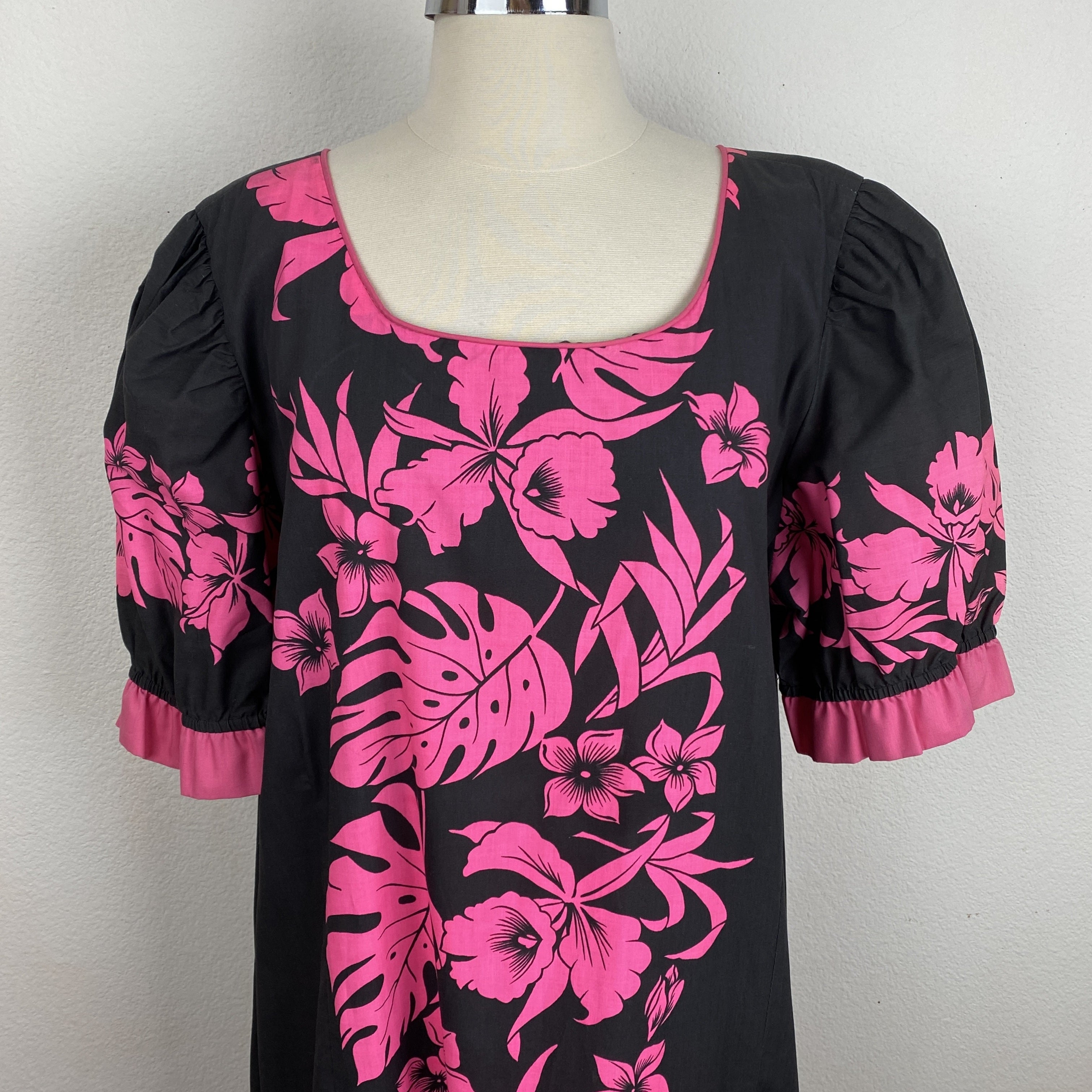 Vintage Tropical Pink And Black Muumuu Dress | Shop THRILLING