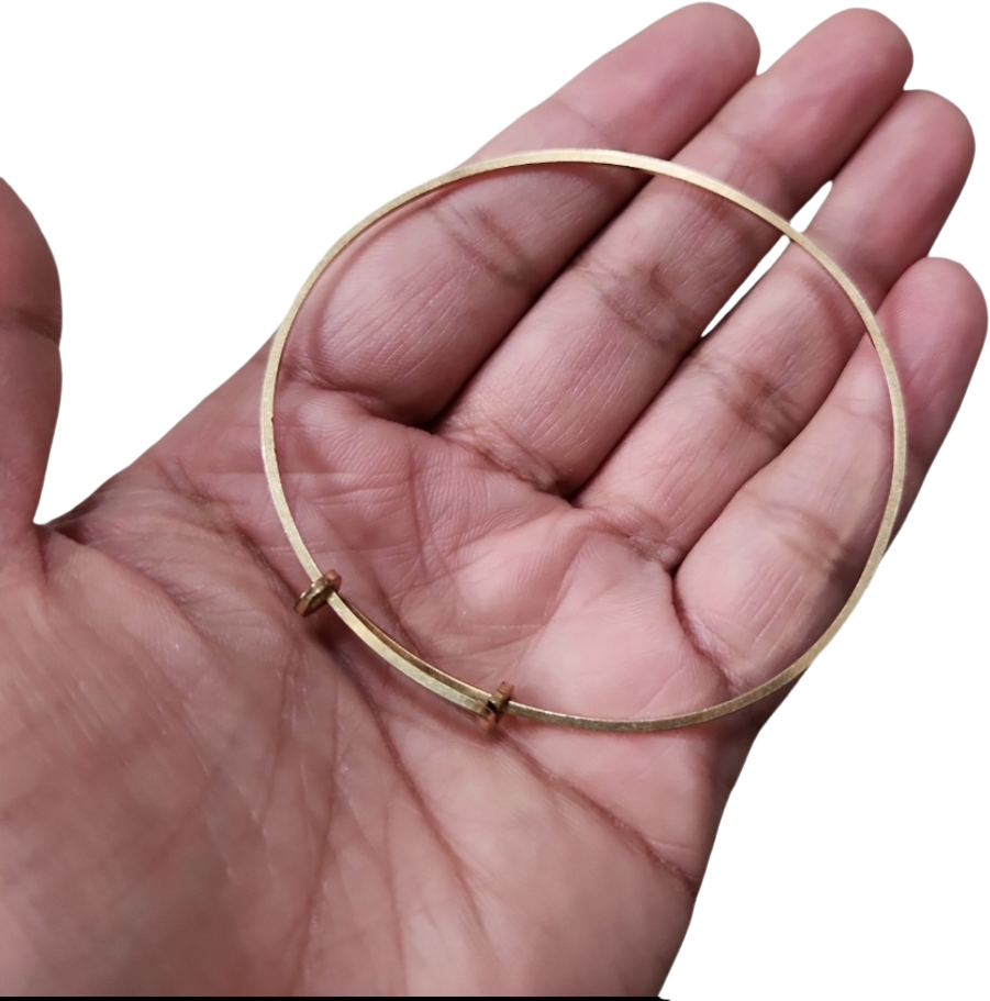 90s Vintage Gold Toned Minimalist Bracelet | Shop THRILLING