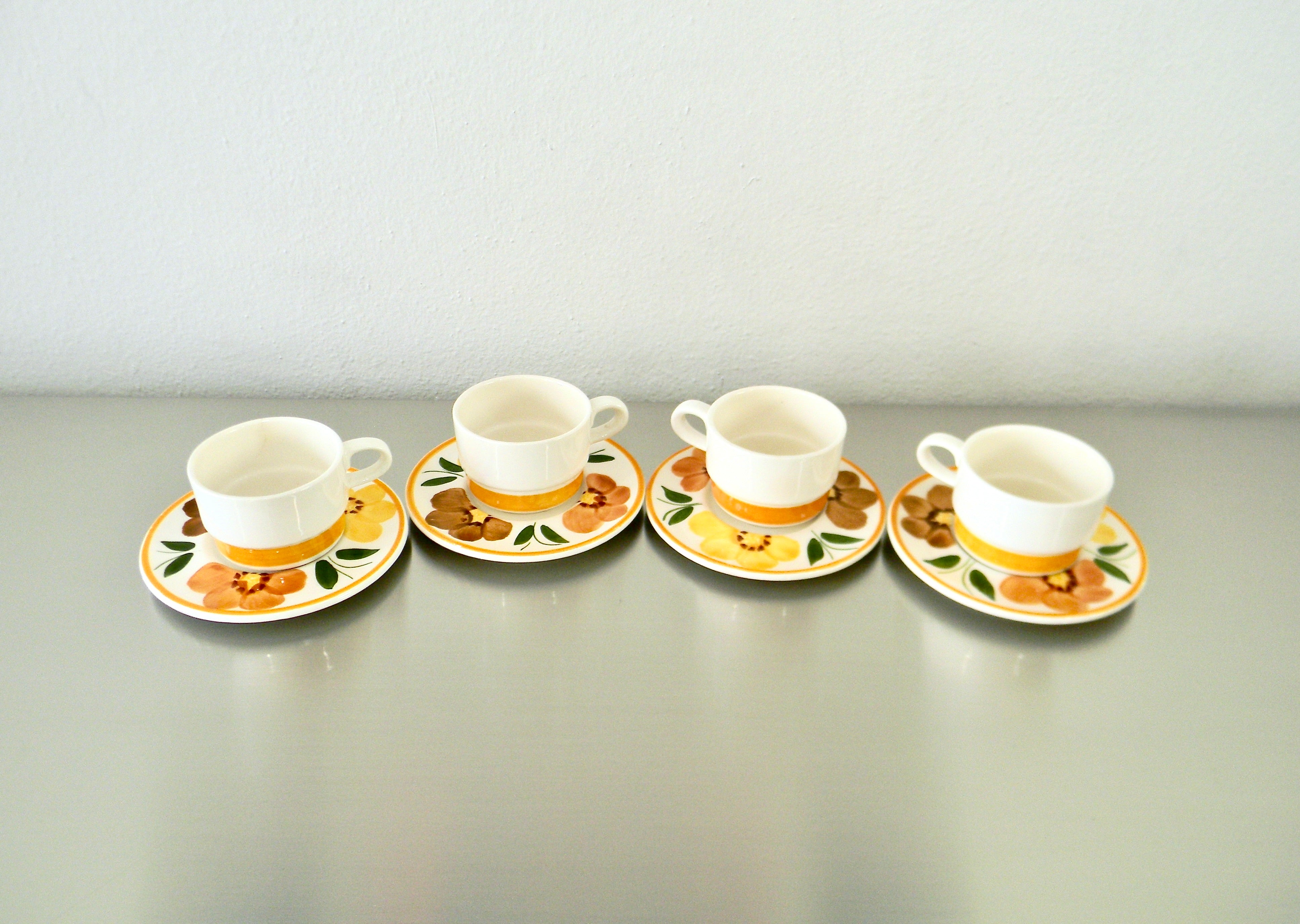 Vintage 70s Set Of 4 Italian Espresso Cups And Saucers | Shop THRILLING