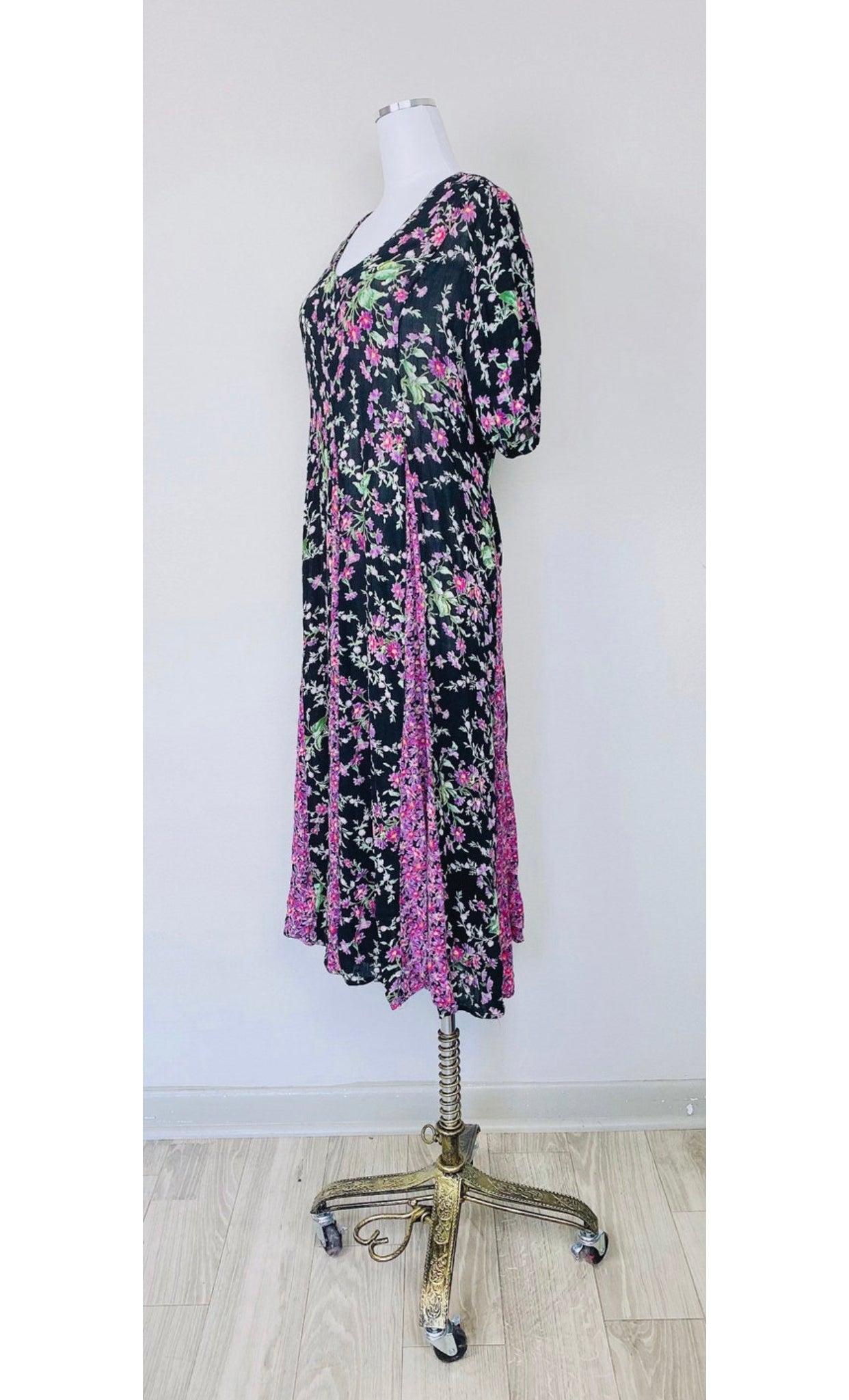 90s Vintage Nostalgia Purple Violets Rayon Dress by Nostalgia | Shop ...