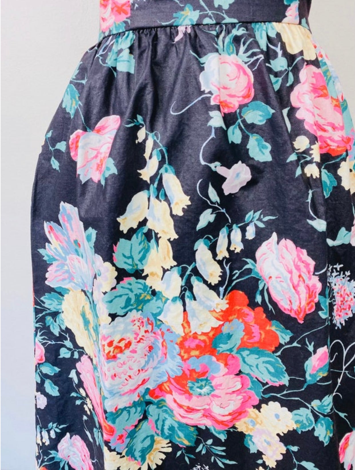 90s Vintage Dark Floral Strapless Sundress | Shop THRILLING