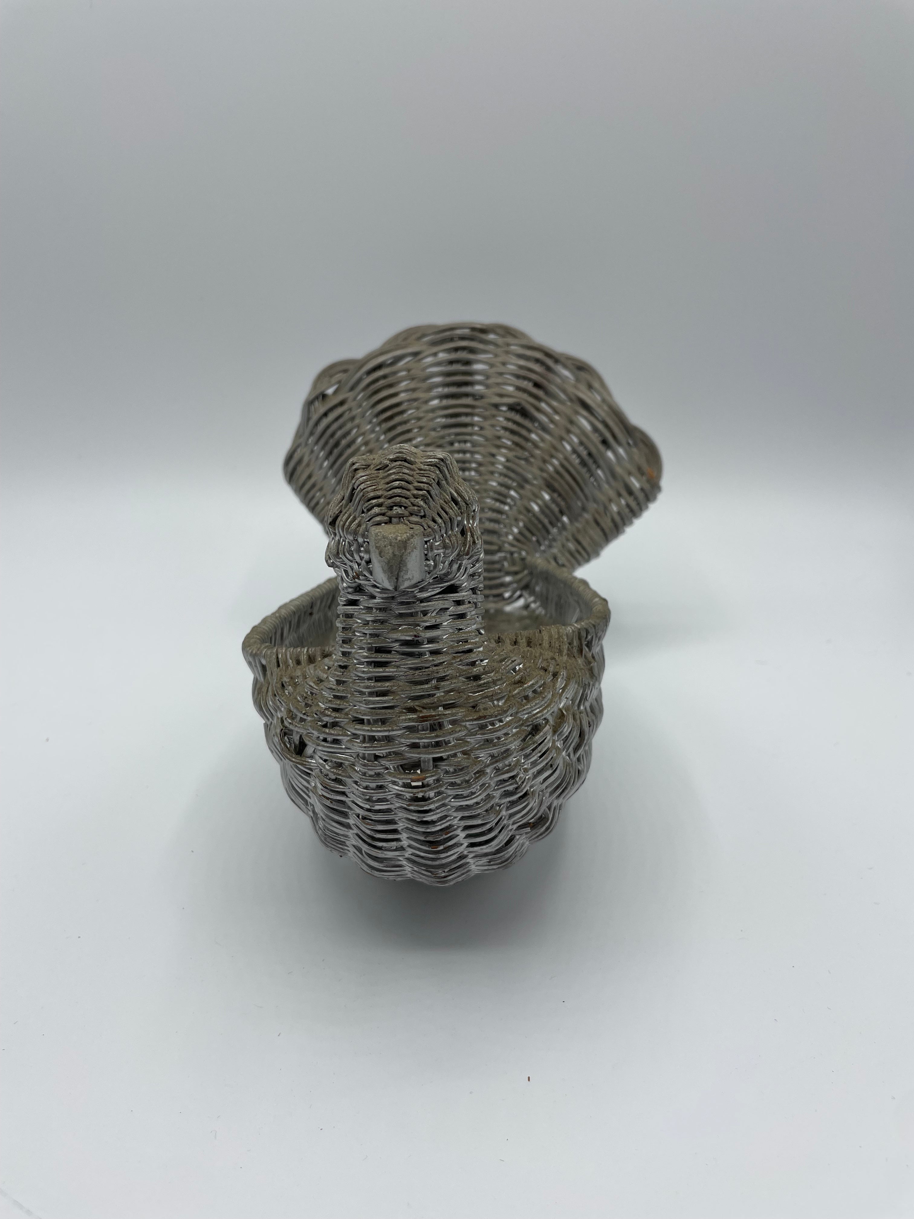 Vintage Wicker Chicken Basket | Shop THRILLING