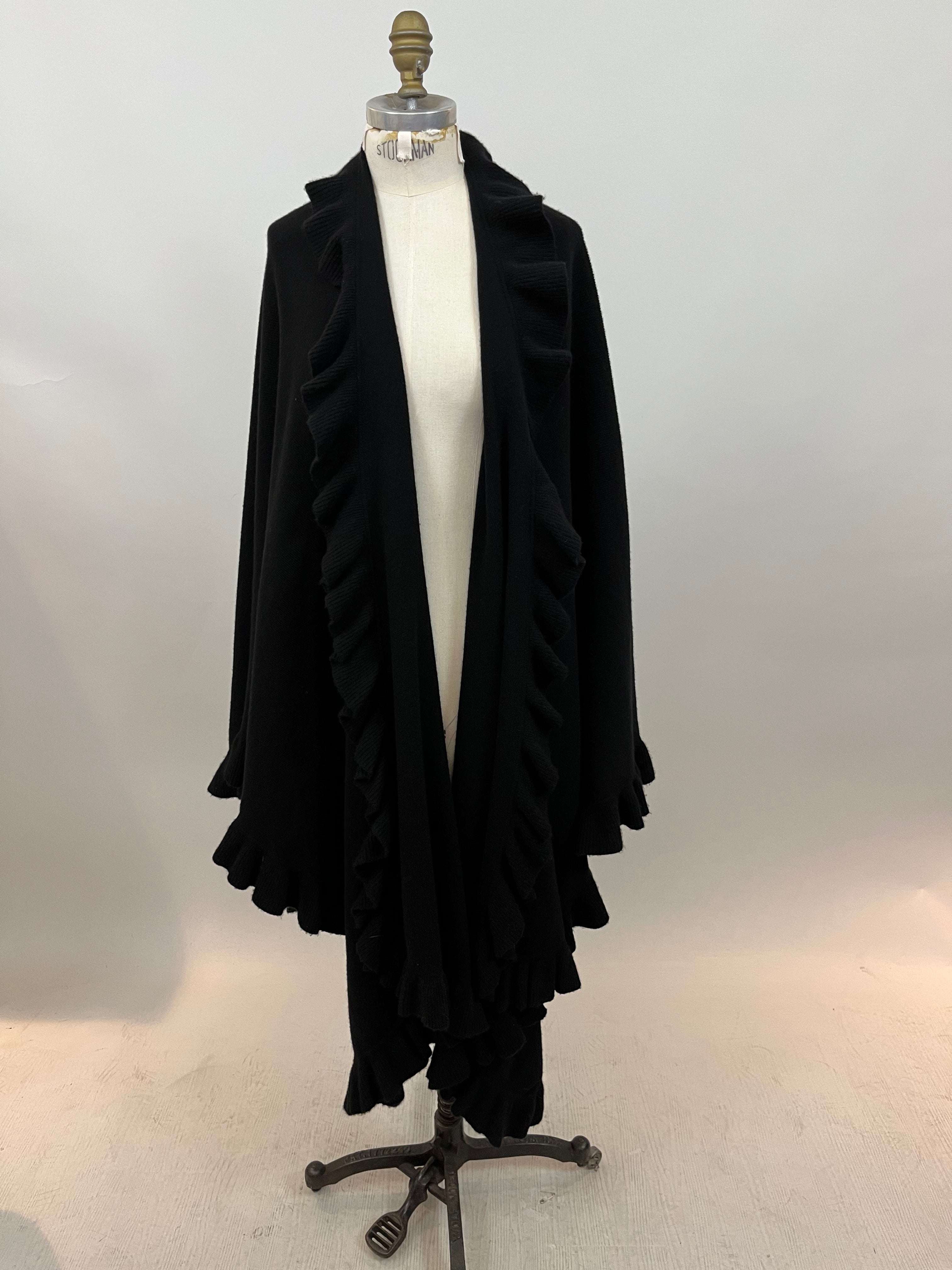 Vintage 80s/90s Dramatic Wool Wrap Cape With Ruffled Edge | Shop THRILLING