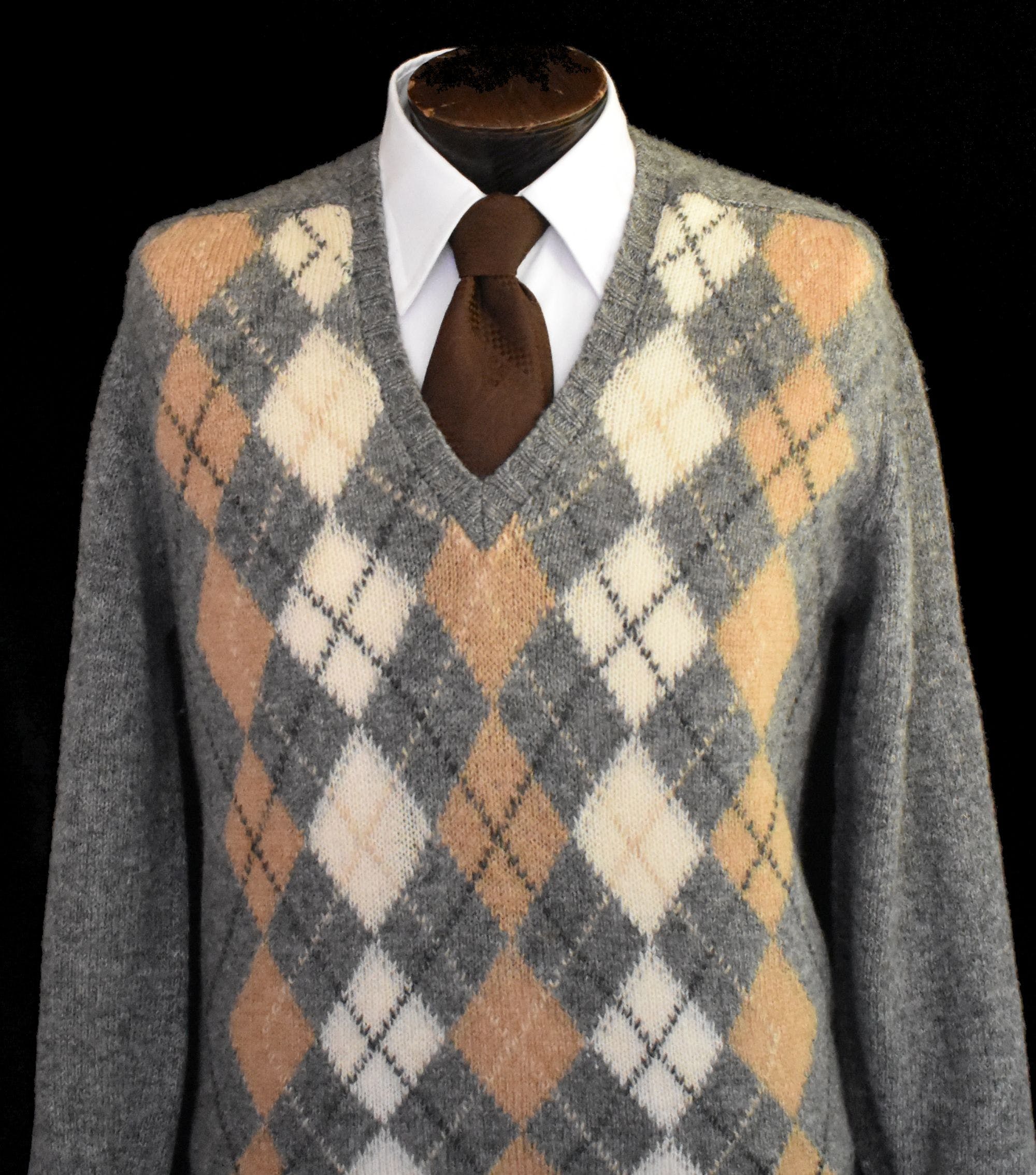 Vintage 70's Argyle Shetland Wool Mens Sweater by Mcgeorge | Shop THRILLING