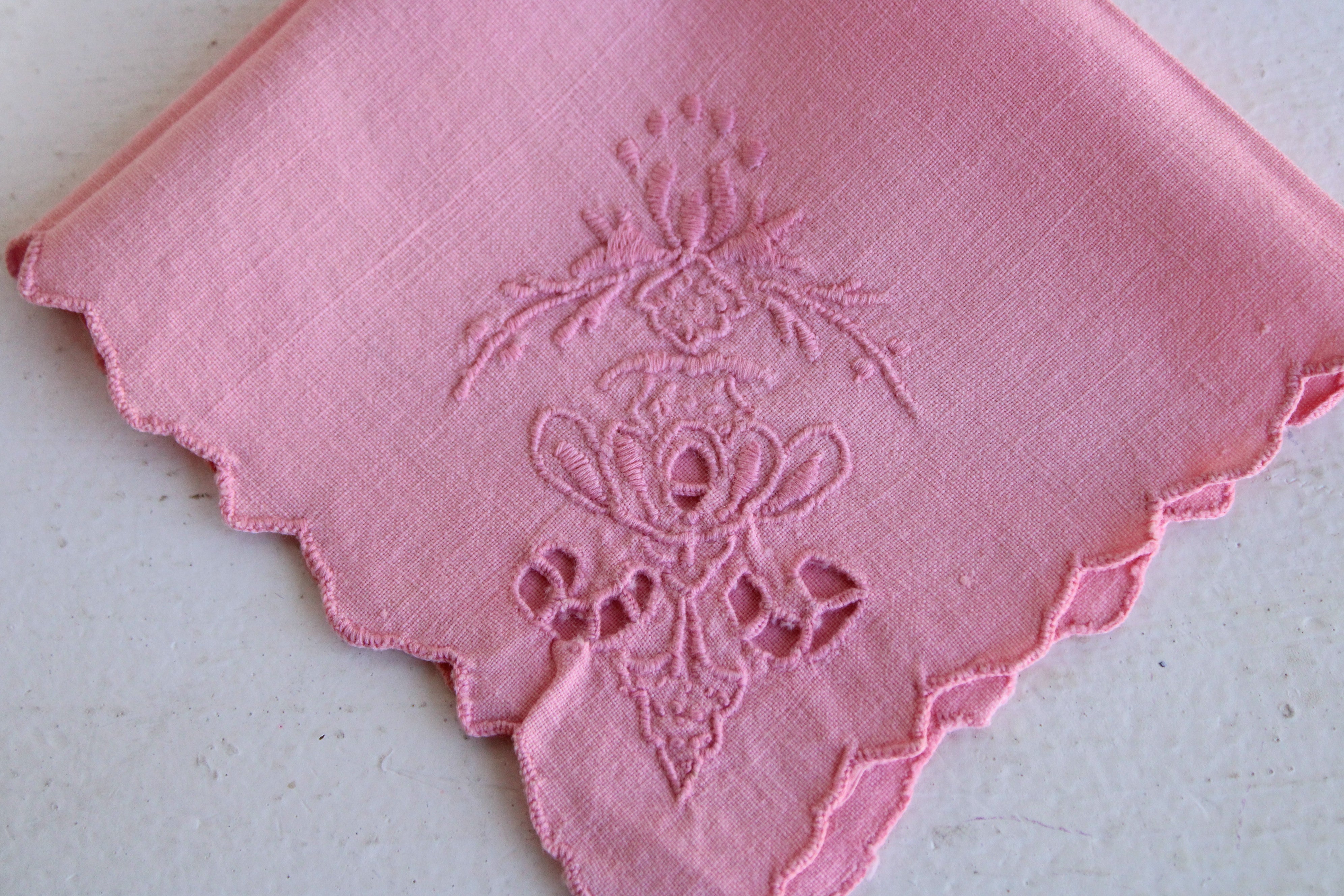 Vintage 50s/60s Pink Embroidered Handkerchief With Cutwork | Shop THRILLING