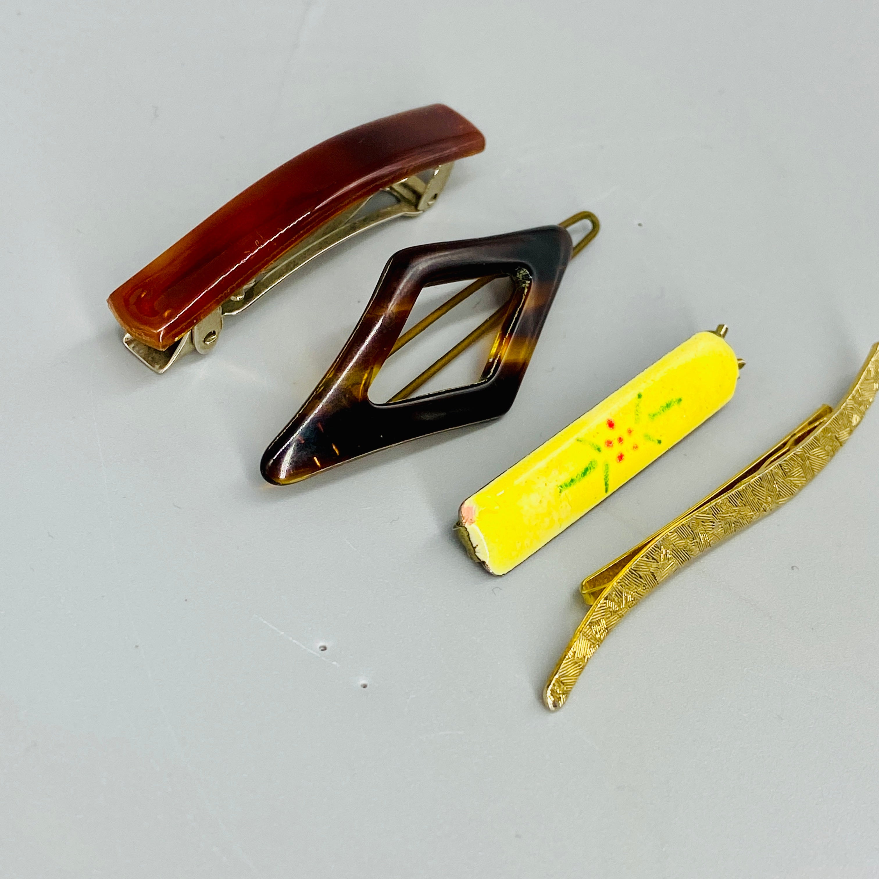 Vintage 60s Assortment Of Hair Barrettes France | Shop THRILLING