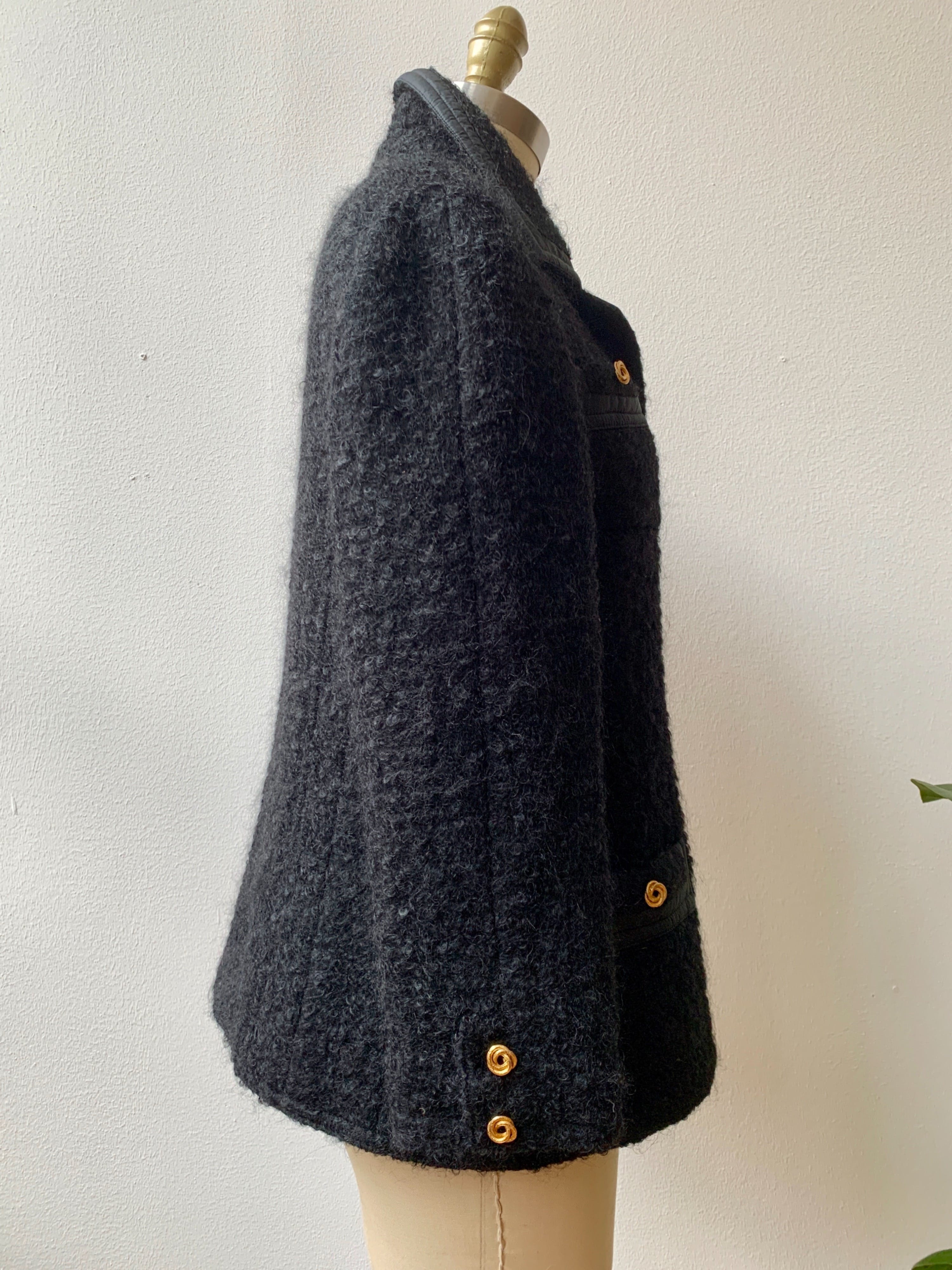 Vintage 80's Boucle Chanel Style Blazer by Hermine Paris | Shop THRILLING
