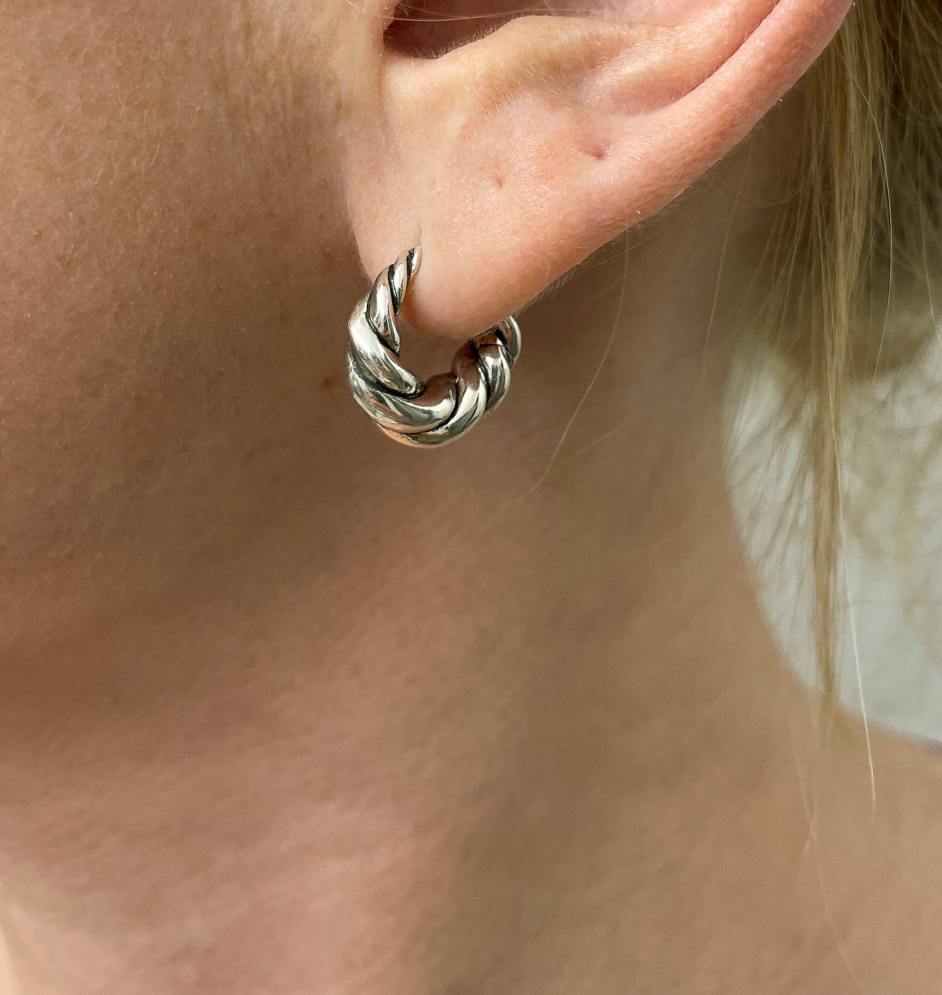 Vintage David Yurman Silver Cable Hoops By David Yurman | Shop THRILLING