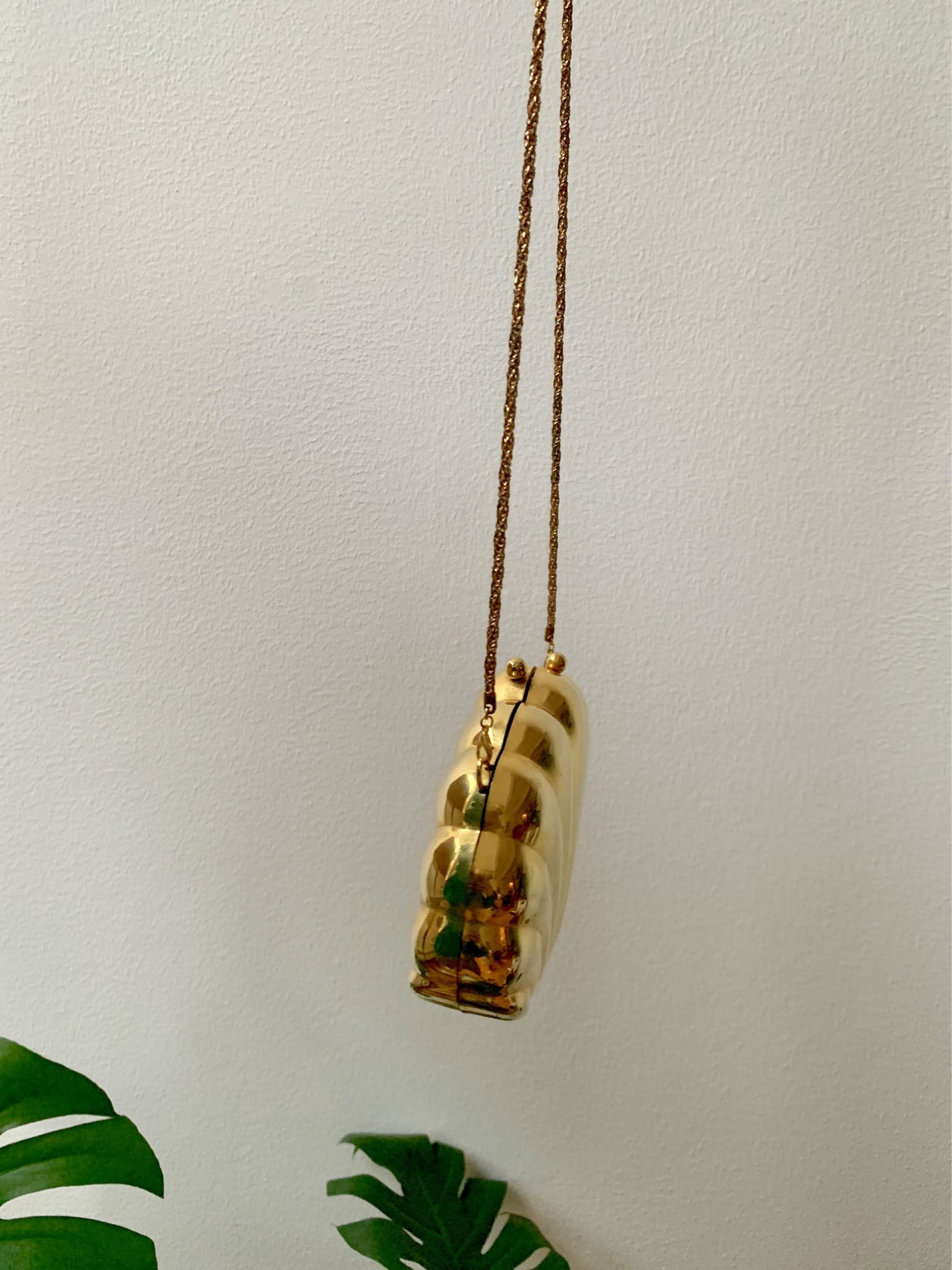 Vintage Gold Seashell Purse | Shop THRILLING