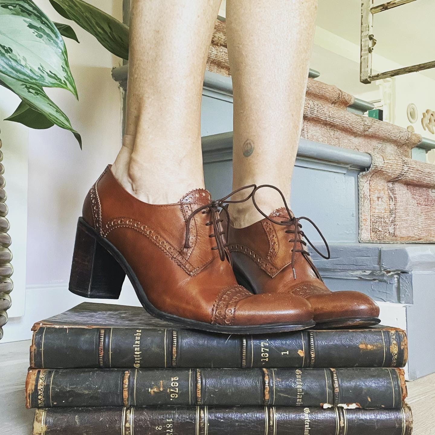 Vintage Spectator Heels Leather Block Heel Lace Up | Shop THRILLING