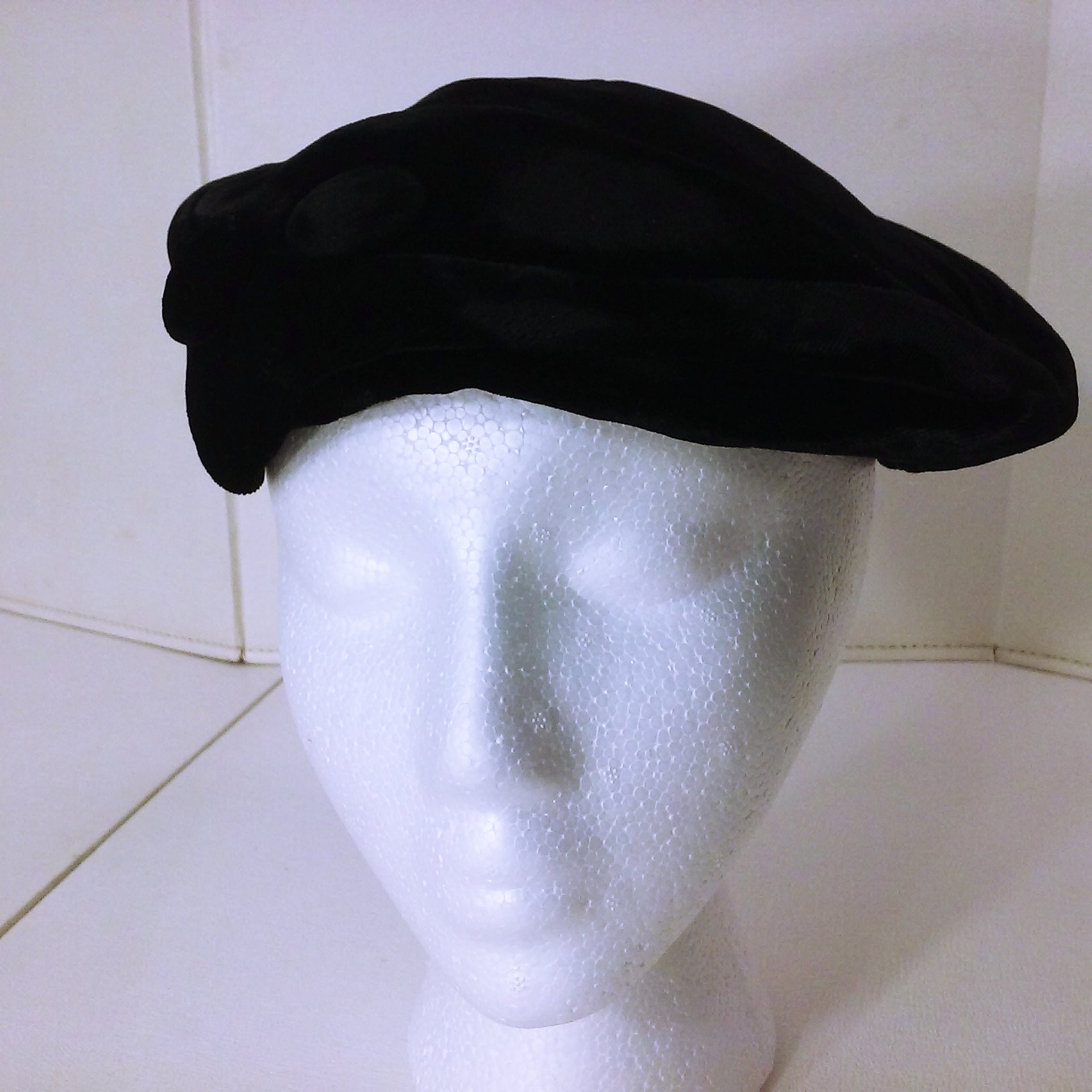 Vintage 40s/50s Black Velvet Hat Beret Tam Capulet Calot Mourning ...