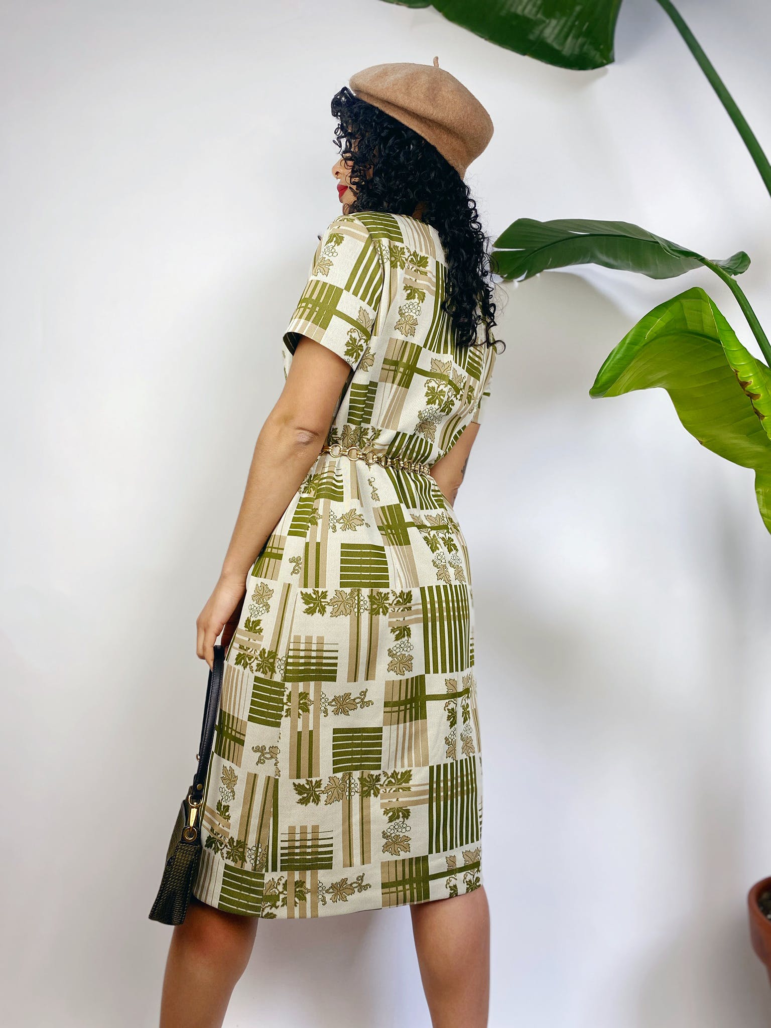 Vintage 70's Mod Shift Dress with Little Leaf Print | Shop THRILLING