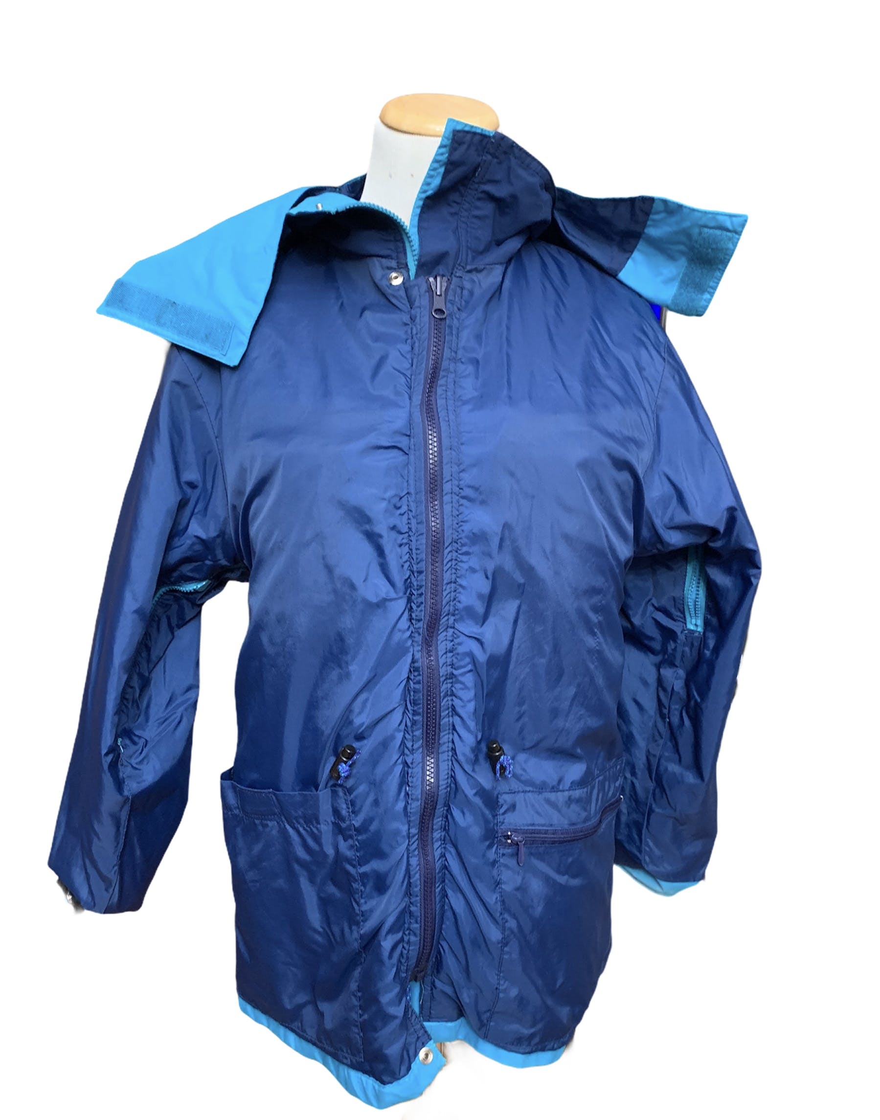 Vintage 90’s Reversible Aqua Parka Jacket by REI | Shop THRILLING