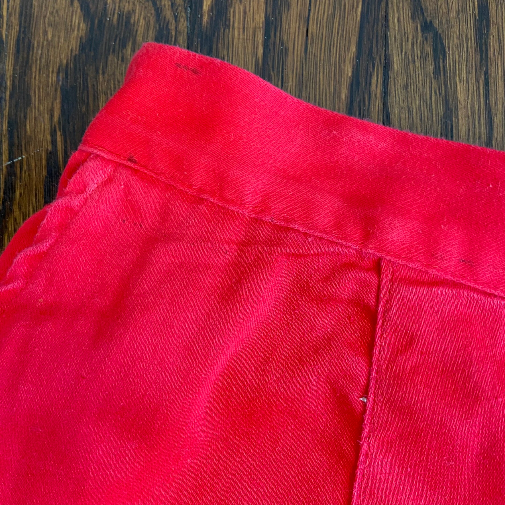 Vintage 50s/60s Womens Red High Rise Waist Shorts | Shop THRILLING