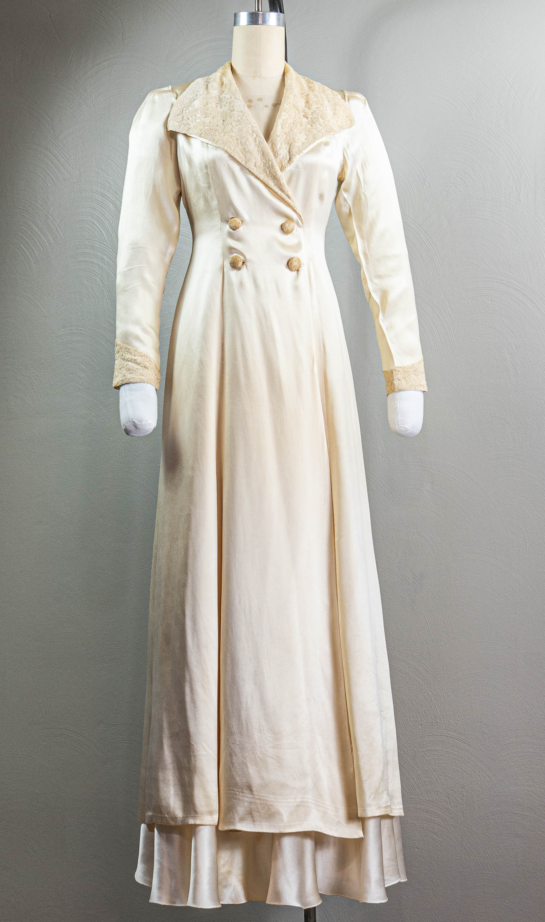 Vintage 30s/40s Cream Silk Satin Trench Styled Peignoir Robe Lace ...