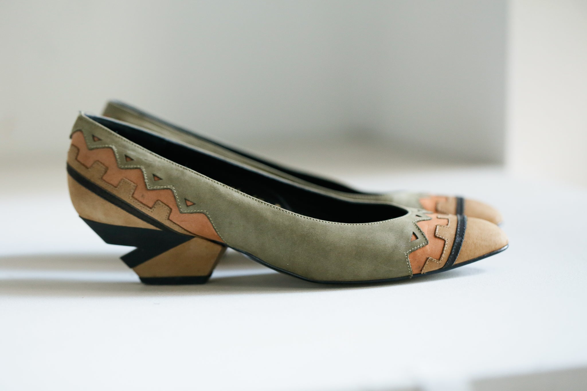 Vintage 80s/90s Earth Tone Suede Unique Heel Southwestern Heels By ...