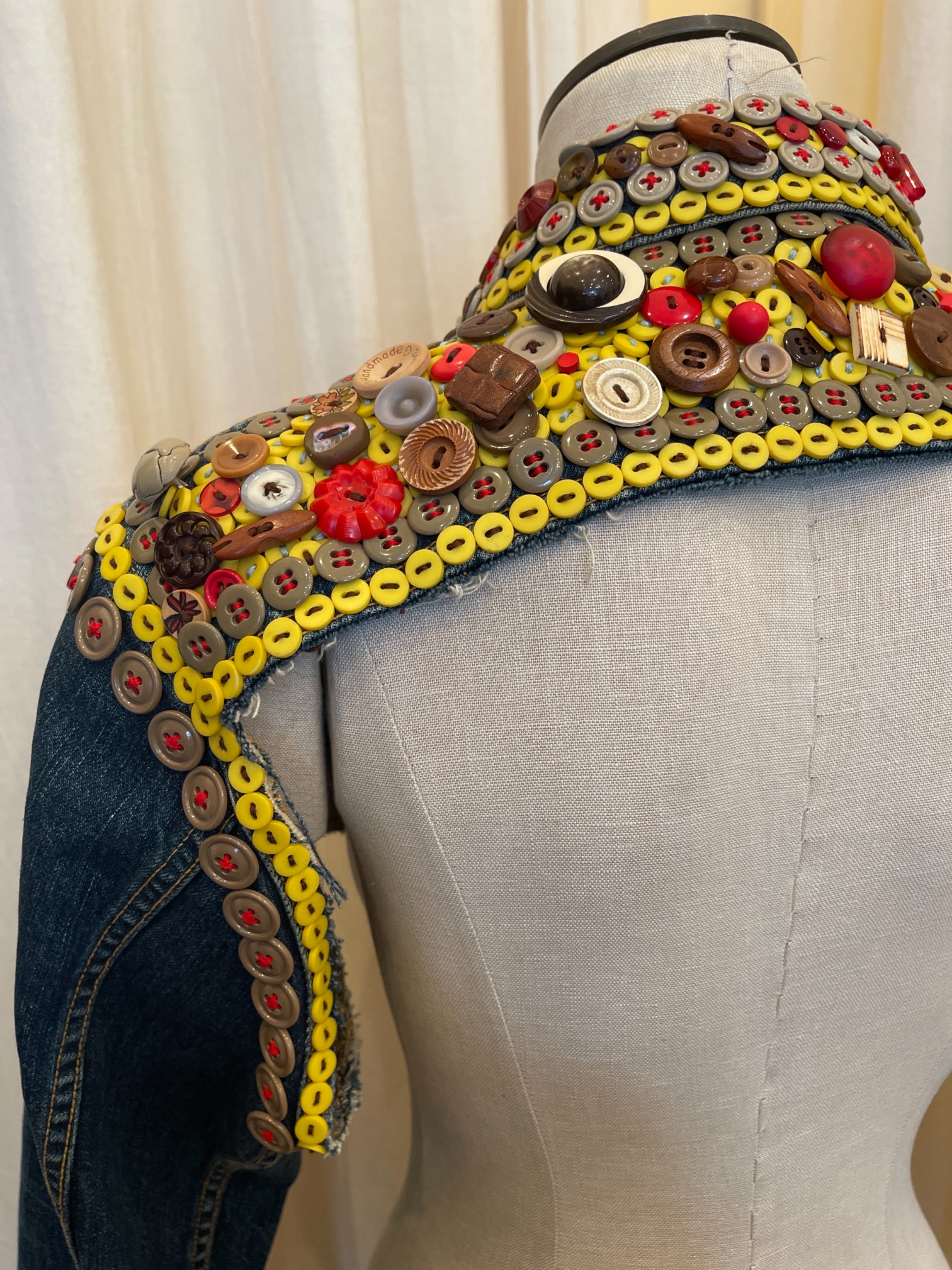 Vintage Incredible Custom Button Cropped Denim Jacket | Shop THRILLING