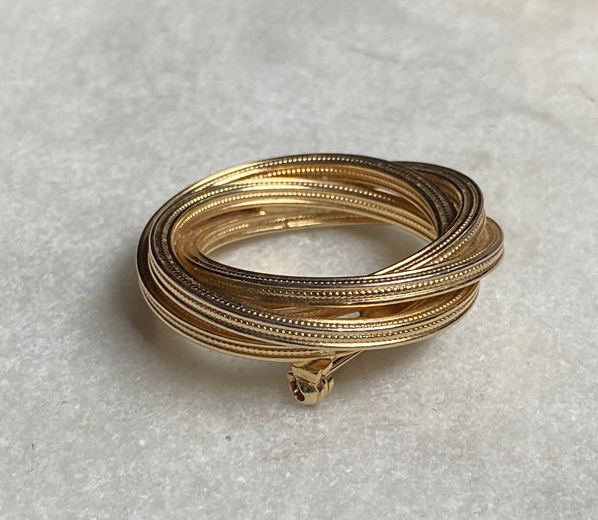 Vintage 70s Gold Tone Spiral Brooch | Shop THRILLING