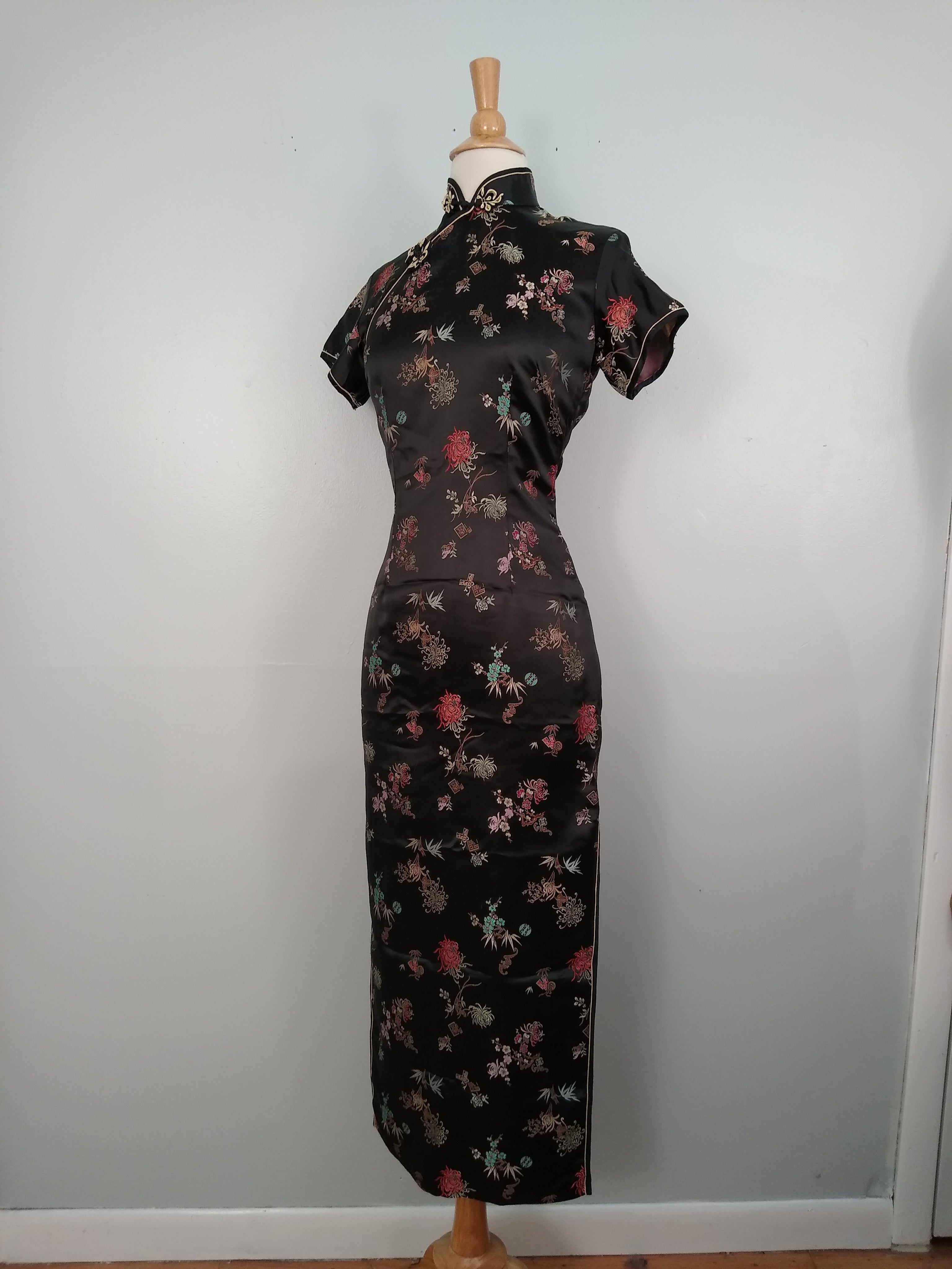 60s Vintage Black Gold Floral Cheongsam Dress by Solz Squirrel | Shop ...