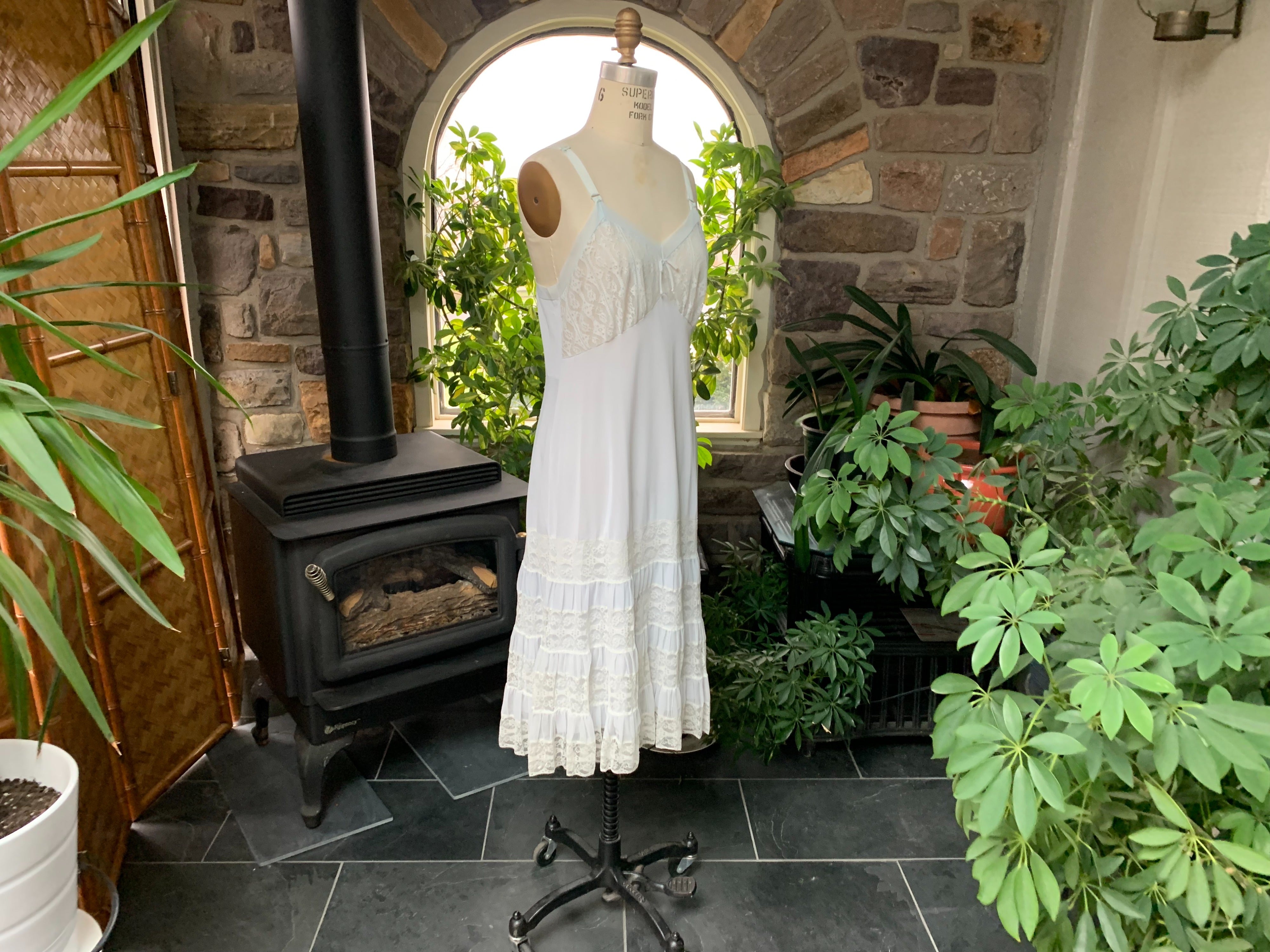 Vintage 50’s Light Blue Nylon White Lace Full Ruffle Slip | Shop THRILLING