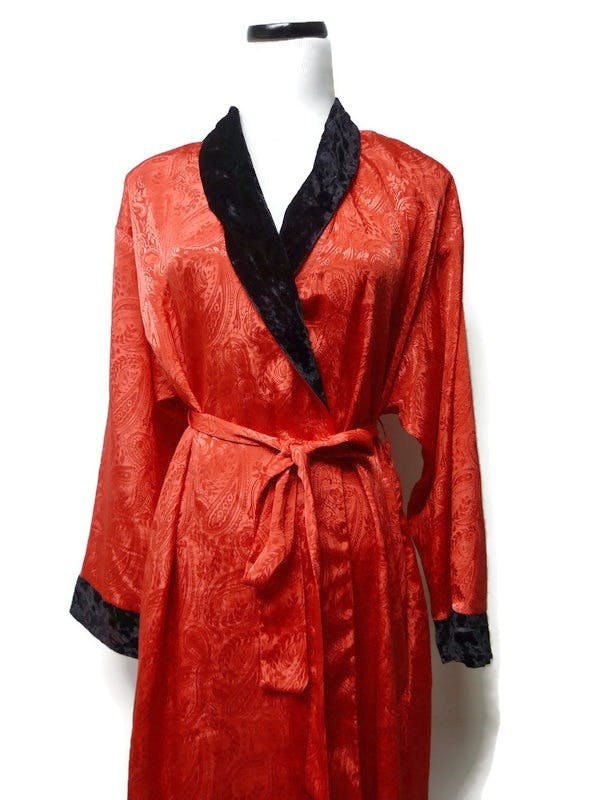 Vintage 90’s Black and Red Paisley Brocade Robe by Inner Most By Sears ...