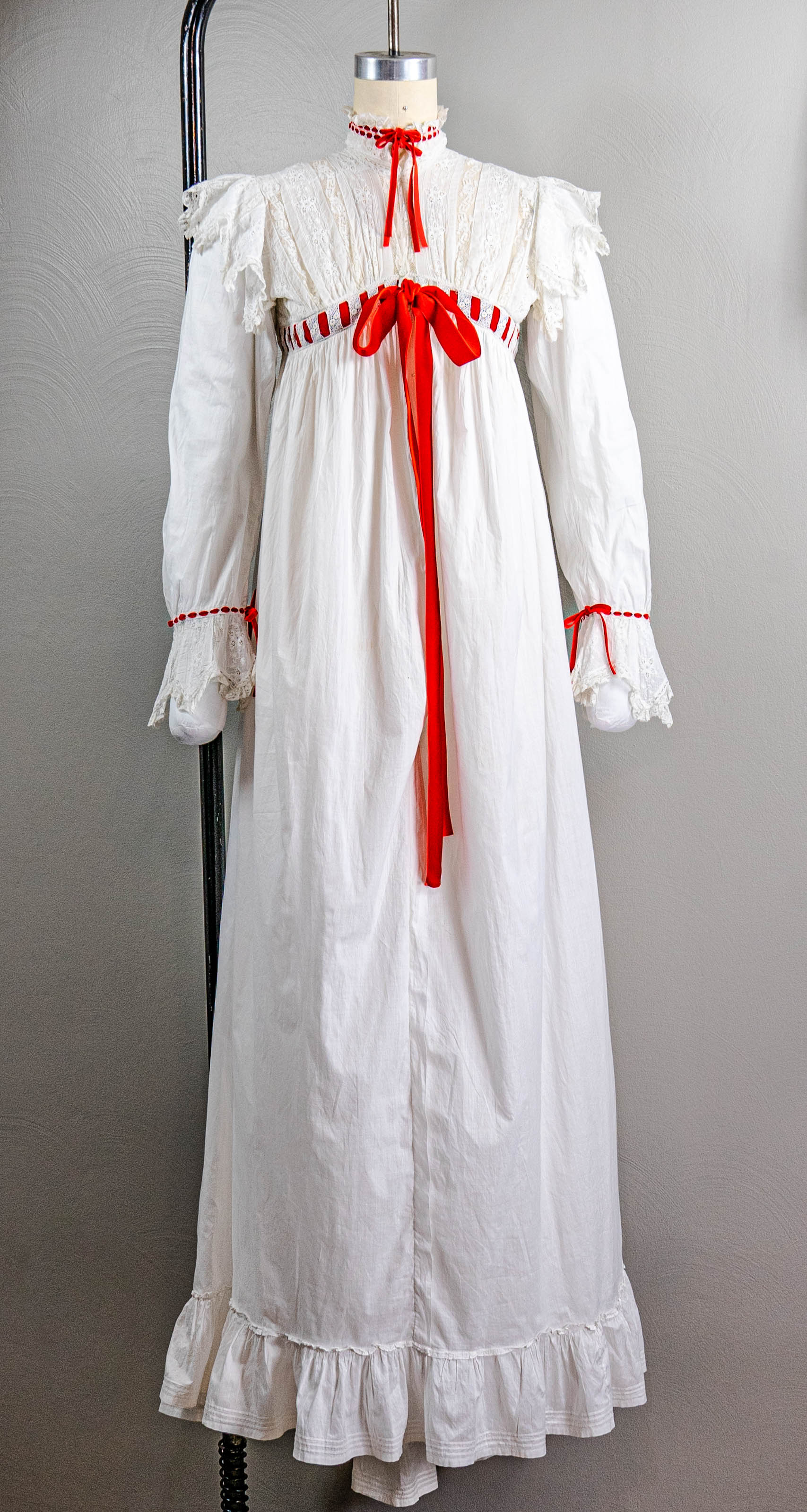 Vintage Edwardian Stunning Cotton Nightgown Silk Ribbons With Train ...