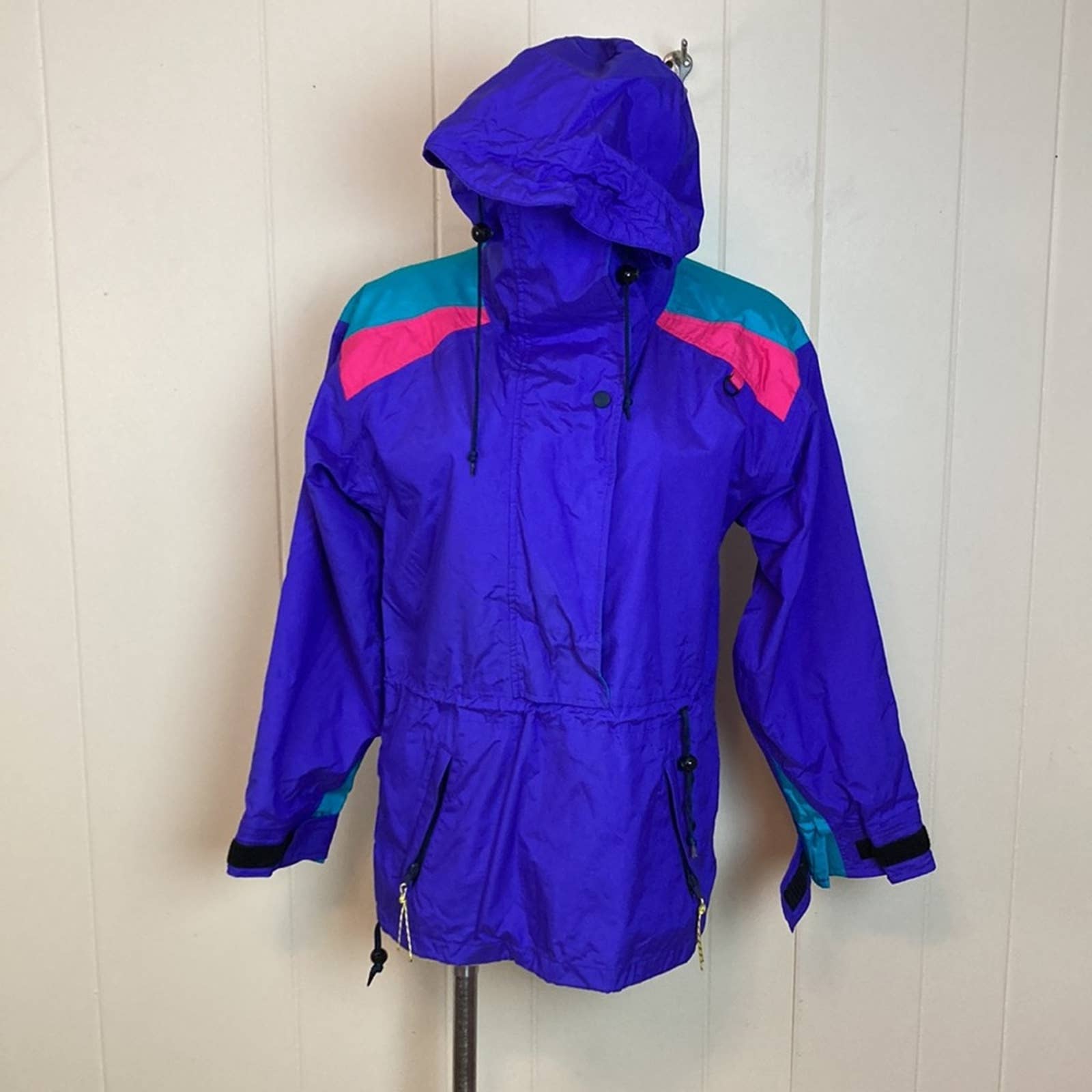 Vintage 90’s Colorblock Waterproof Bold Windbreaker Jacket | Shop THRILLING