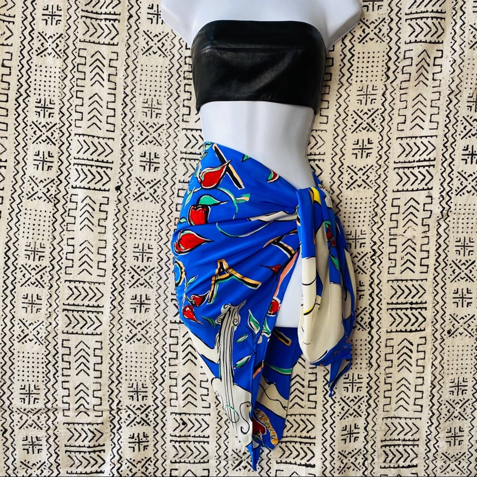 Vintage 90s/00s Sold On Poshmark 9.3.22 Gorgeous Large Silk Scarf By ...