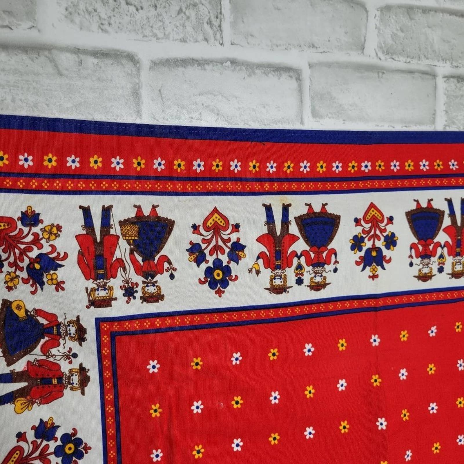 Vintage Austrian "kolf" Table Linen | Shop THRILLING