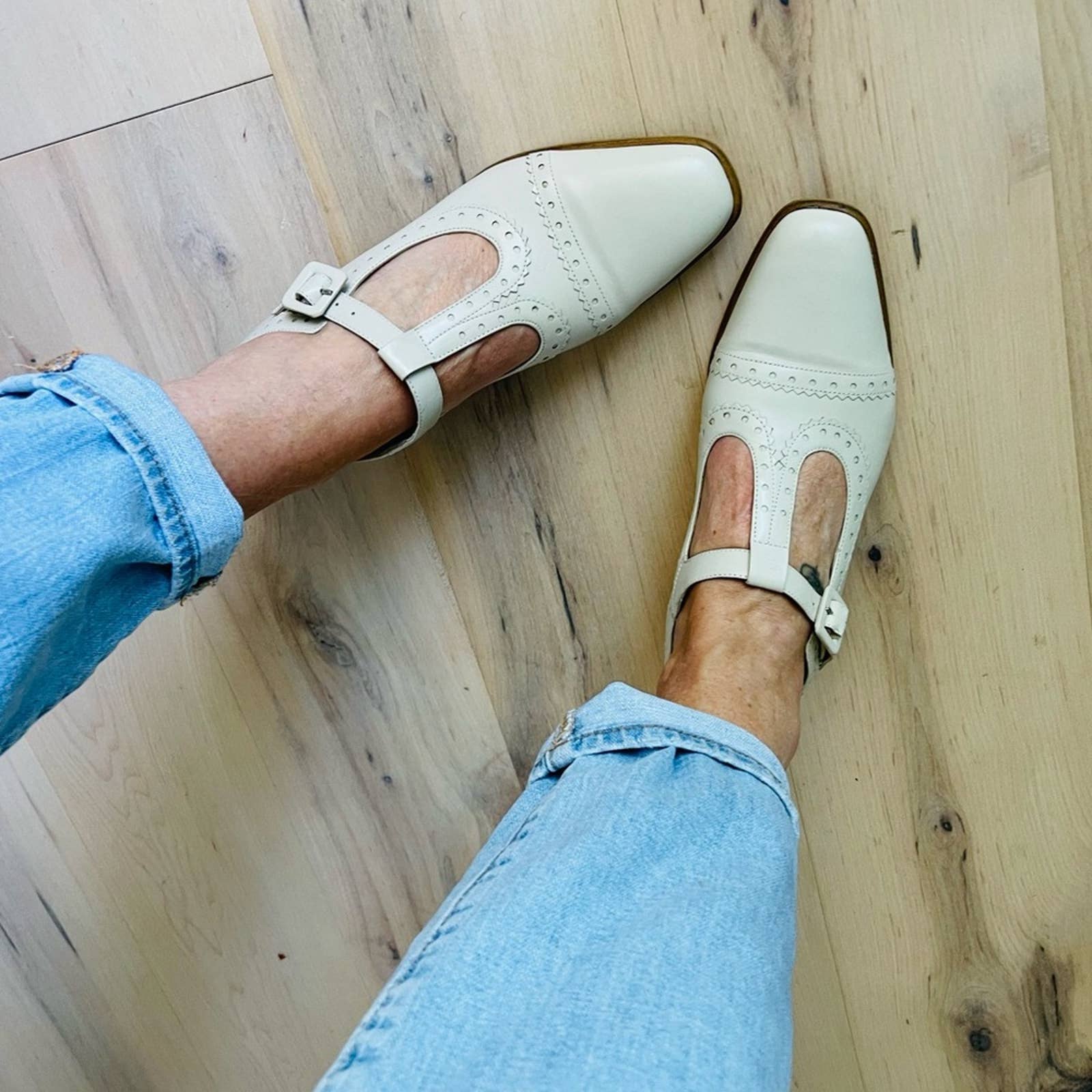 Vintage Amanda Smith 90s Spectator Mary Jane Beige Heels by Amanda ...
