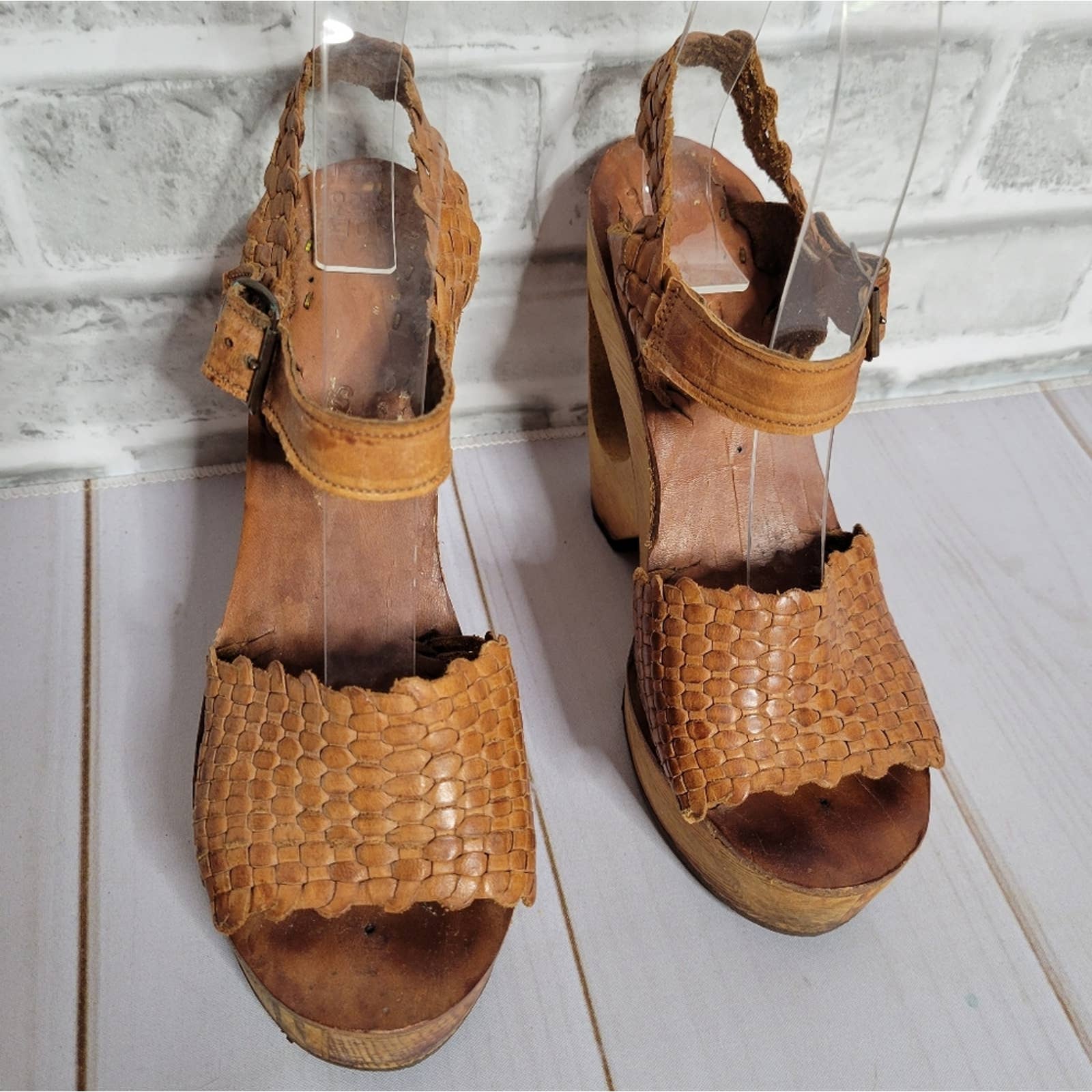 Vintage 70s Wooden Woven Platforms Stuff by Frank Sbicca | Shop THRILLING