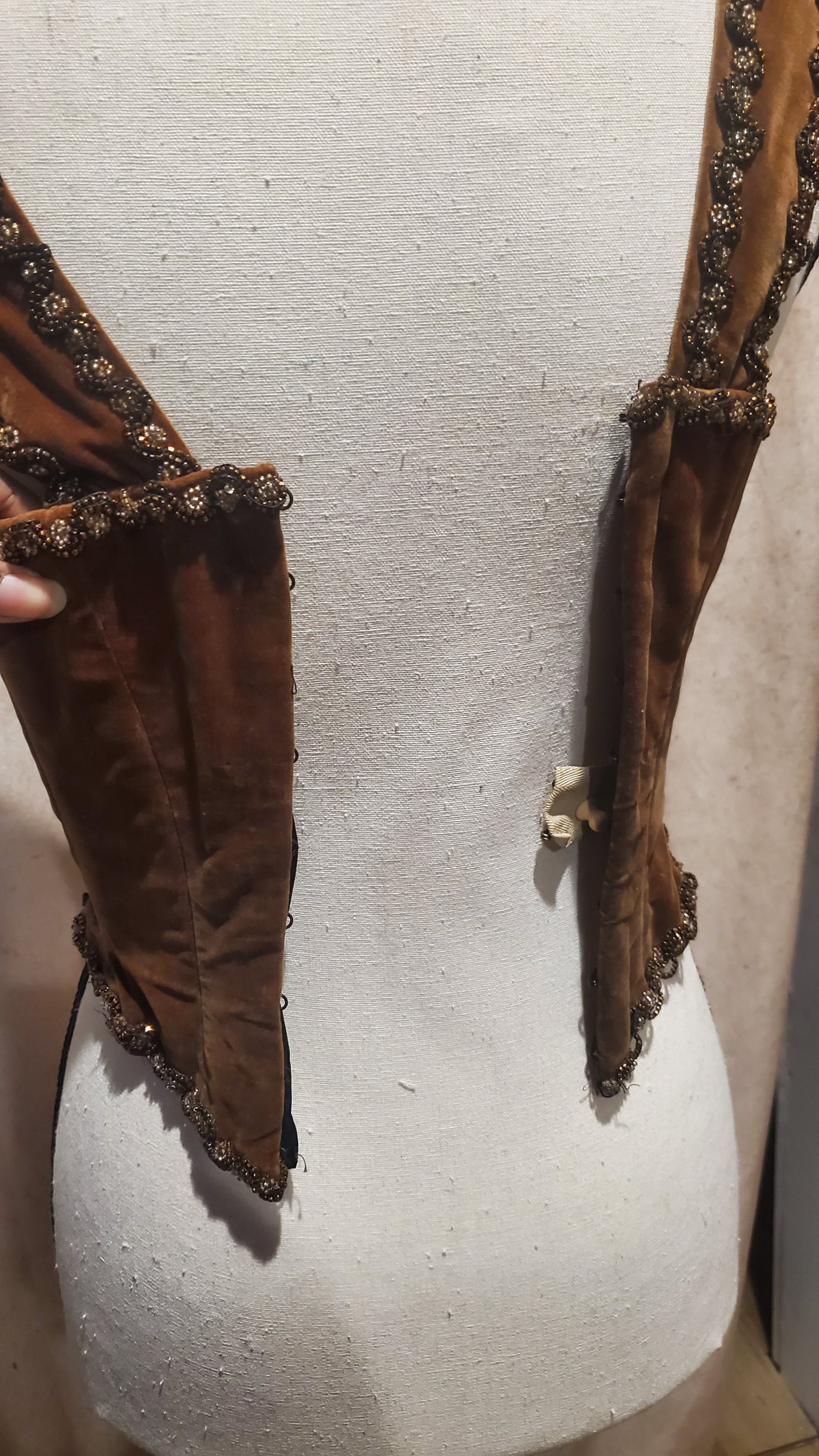 Vintage Velvet Victorian Beaded Bustier Corset | Shop THRILLING
