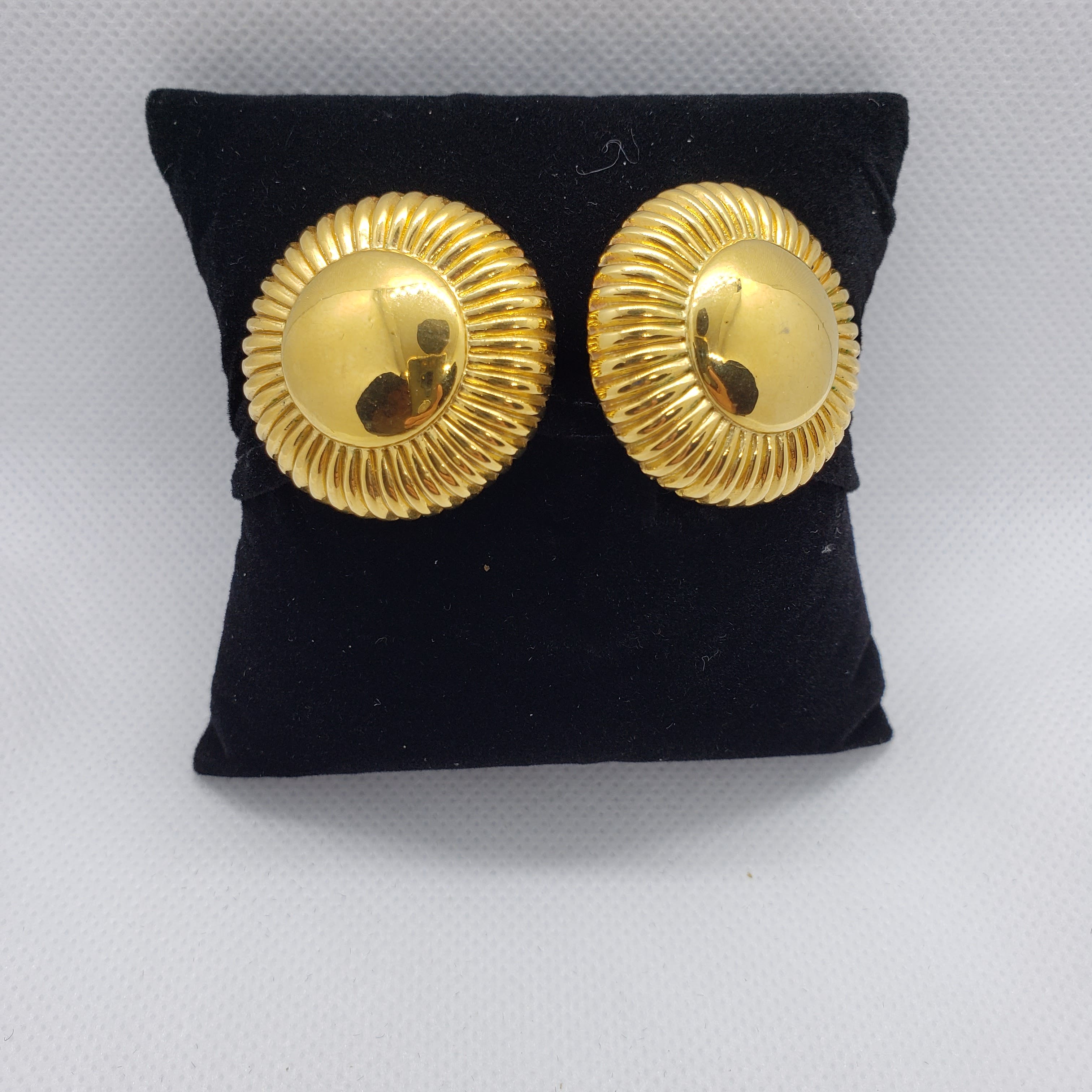 Vintage Goldtone Texture and Dome Clip On Earrings | Shop THRILLING